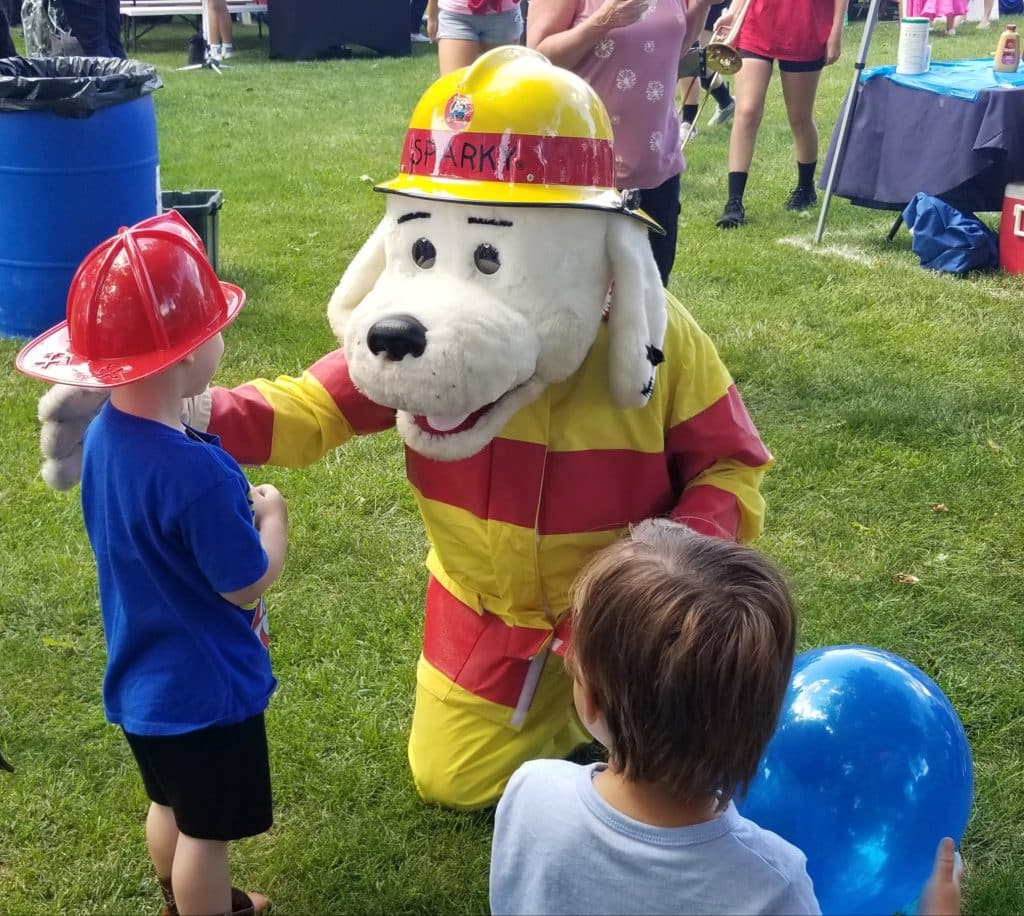 Thousands Enjoy Community Day in Hellertown (Photos) – Saucon Source