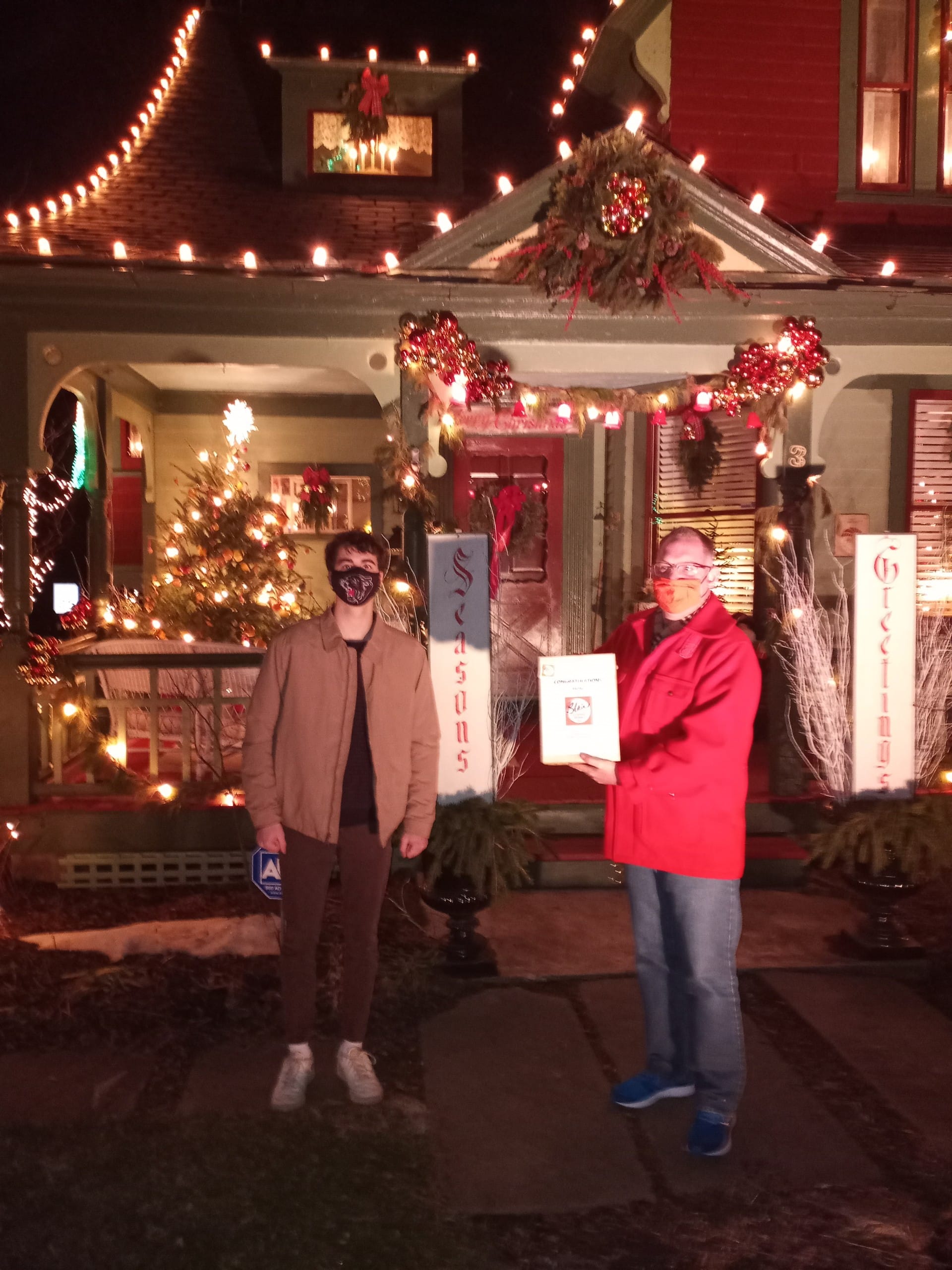 Congratulations to Holiday Lights Contest Winner Brian Daugherty ...